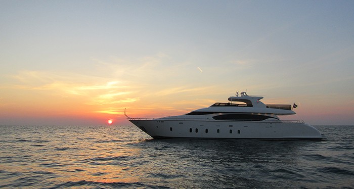 Yacht Cruise Tour | Dubai Yacht Tour | Arabia Horizons